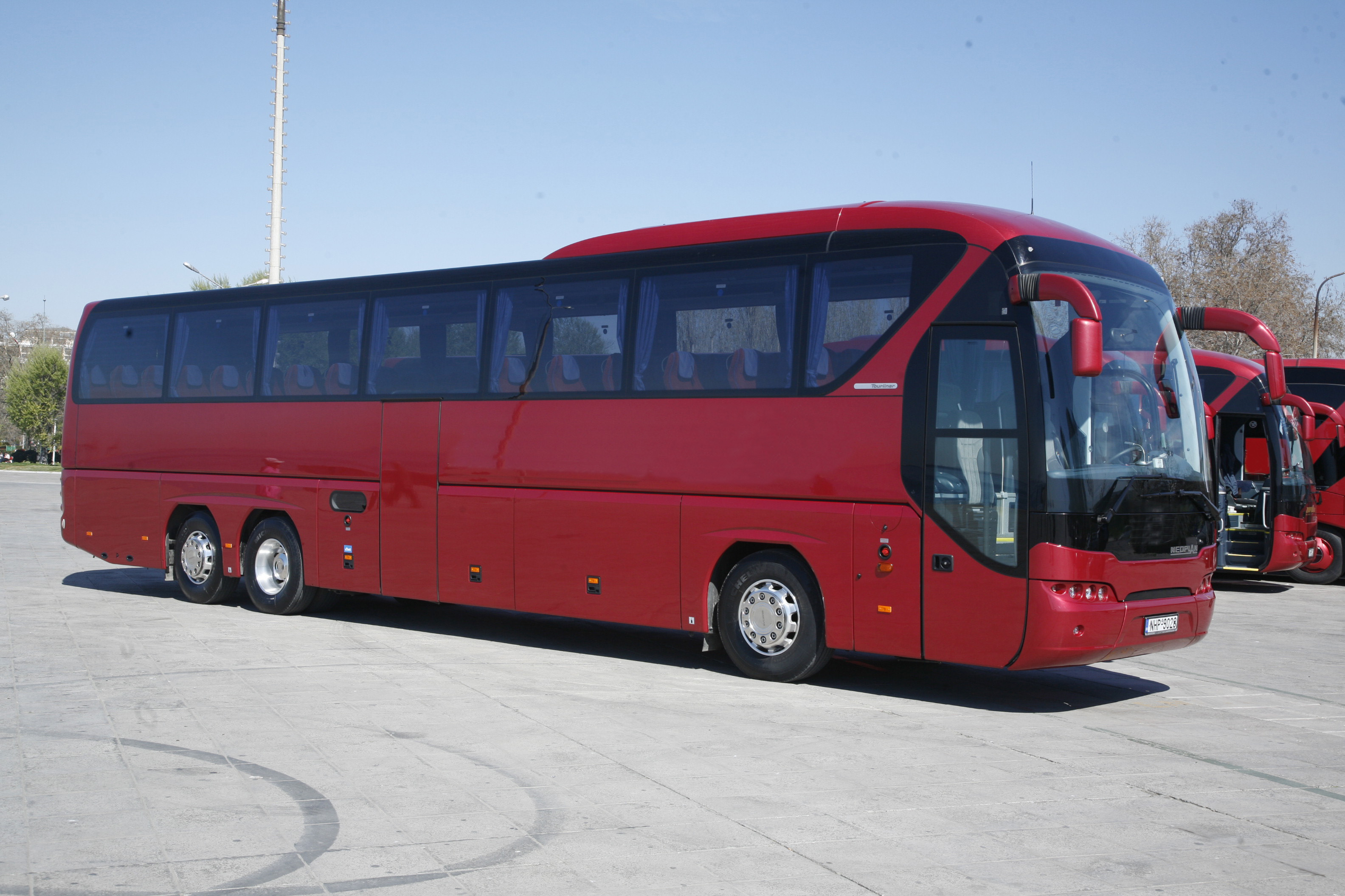 tourist bus 48-54 θέσεις